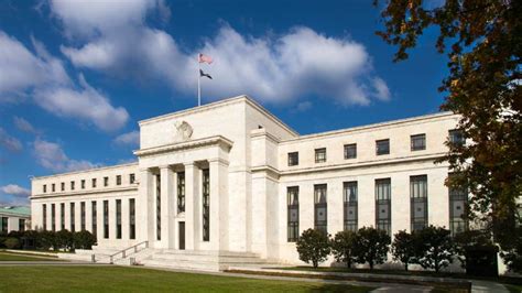 How A Politically Independent Us Federal Reserve Guides The Worlds