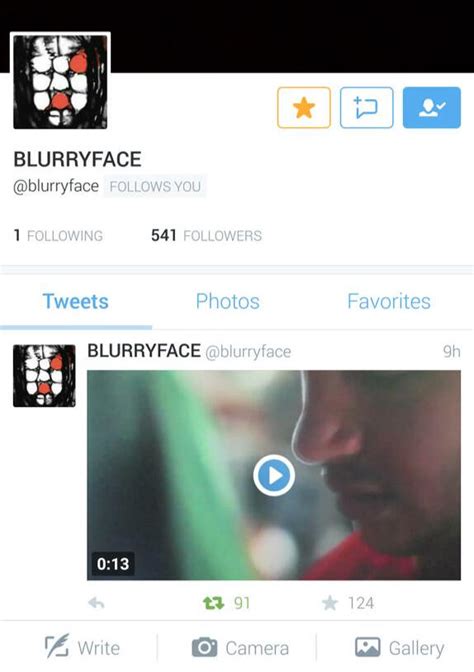 The Blurryface Twitter Timeline