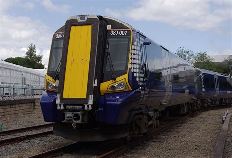 More Seats On Electric Trains Between Edinburgh And Glasgow