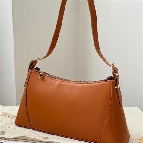 کیف دوشی زنانه مدل پنتی