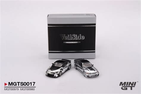 Mini Gt Nissan Skyline Gt R R32 Veilside Combat C I Chrome And Nissan Z Veilside Ffz400