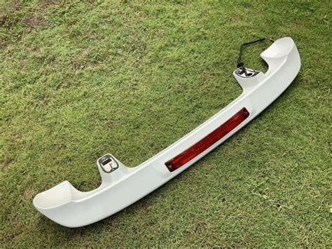 01 07 Toyota Sequoia Rear Spoiler With 3rd Brake Light White Oem