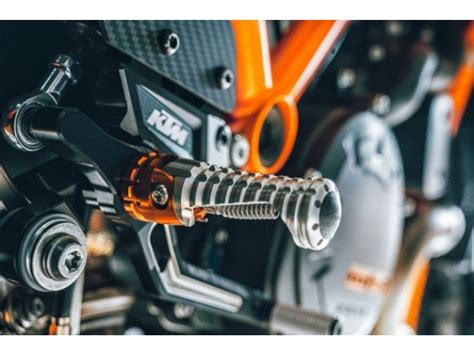 Fußrastenanlage 1290 Super Duke R
