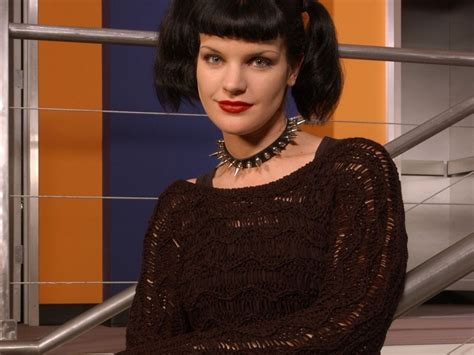 Abby Sciuto Wallpaper Abby Sciuto Wallpaper Fanpop