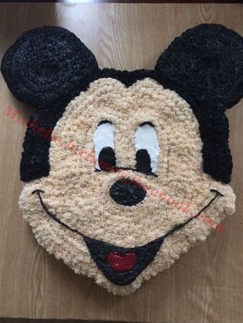 Mickey Mouse Pull Apart Cake