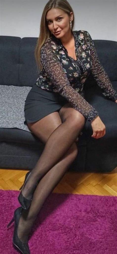 Pin By M Mejía On Elegancia Pantyhose Fashion Stockings Outfit