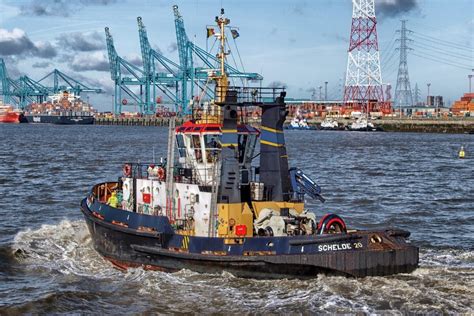 Tugboats The Unsung Heroes Of The Shipping Industry
