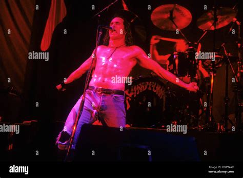 Pat Dubar And Reed St Mark From Mind Funk Live At Hammerswithh Odeon