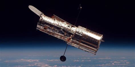 Hubble Space Telescope Launched In Which Year