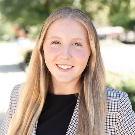 Angelina Kerney Haslam College Of Business