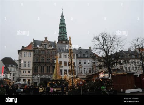 Copenhagen Denmark 16 December2023 Visitors At Christmas Market In
