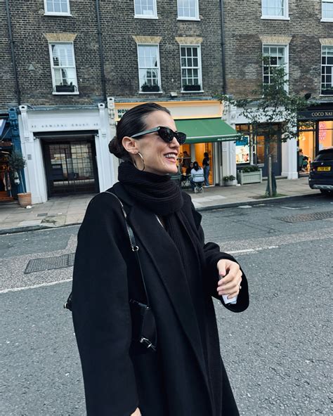 Çıplak Pınar Deniz Bikinili Külotsuz Sıcak Resimler