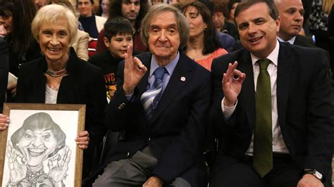 Carlitos Balá Fue Homenajeado En El Congreso Por Su Trayectoria