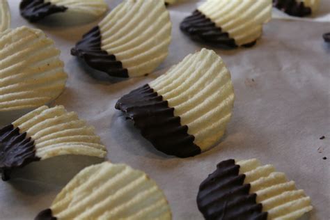 Recipe Dark Chocolate Dipped Wavy Chips — 3ten — A Lifestyle Blog