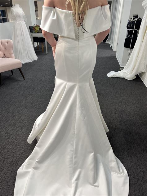 Help Me Decide Plz Scrolller Help Me Decide Plz Scrolller