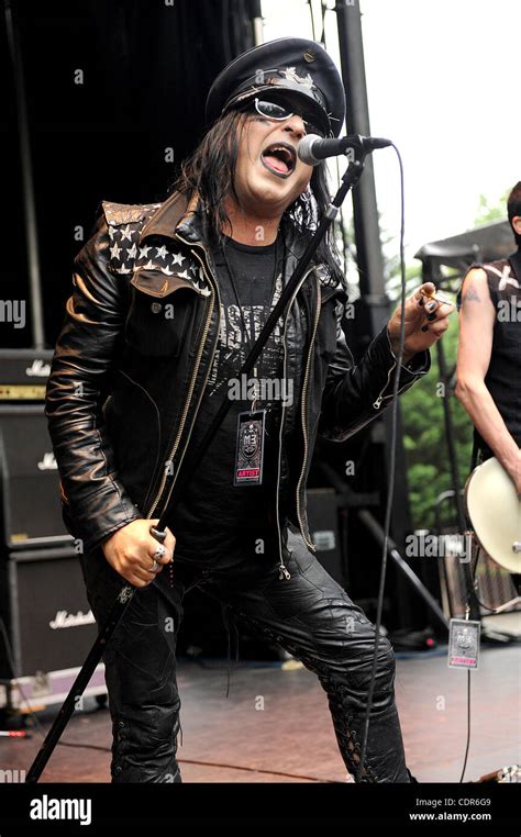 May 14 2011 Columbia Maryland Usa Singer Taime Downe Of The Band