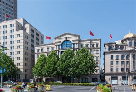 金光外滩中心高区210平米写字楼办公室出租 租金价格10 0元 平米 天 停车费物业费，标准交房