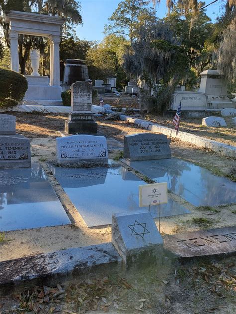 Roberta Gail Bobbi” Tenenbaum 1952 1966 Find A Grave Memorial