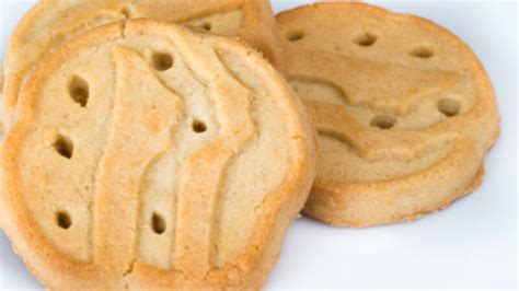 Kevin Swanson Begs You Not To Buy Communist Lesbian Girl Scout Cookies