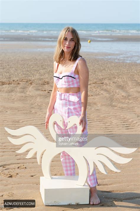 Nancy Grant Feet Aznudefeet