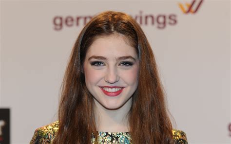 Hd Wallpaper Of Birdy The Melodic English Singer