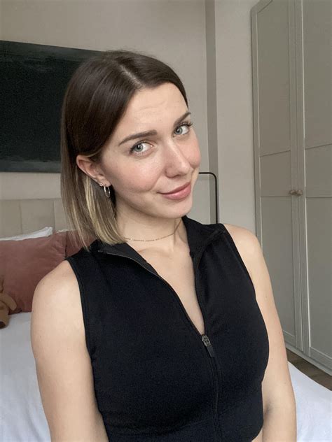 Whats Nice About My Face R Sfwnextdoorgirls