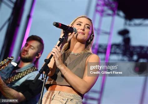 1037 Ashley Cooke Photos And High Res Pictures Getty Images
