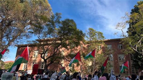 Ucla Students Protest Suspension Of Pro Palestinian Groups On Campus