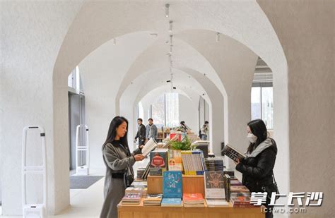 书香长沙｜隐身在森林里的几何书店艺术感十足 图片 长沙晚报网