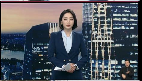 속보 태영방송 이현영 기자 메인뉴스 앵커 발탁  ㄷㄷㄷ 유머이슈 꾸르