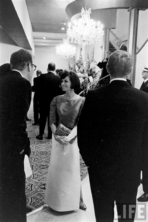 Steve Mcqueen And Wife Neile Adams Steve Mcqueen Mcqueen Actrice