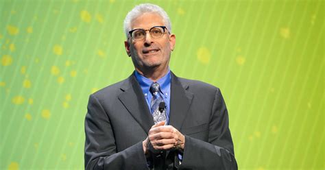 The Cw Ceo Mark Pedowitz Out As Nexstar Closes Acquisition