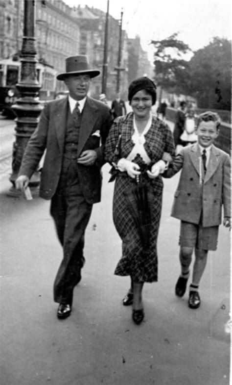 Stephen Sigmund Mosbacher A Hero From Nuremberg