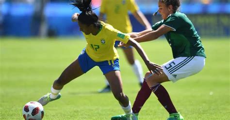 Jugar Fútbol Con Presión Alta Precauciones Y Beneficios Jugando Ando