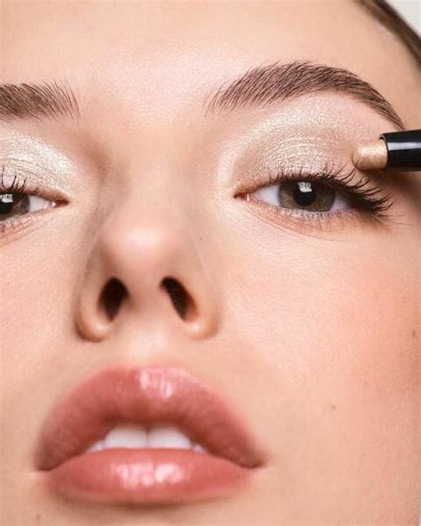 Our Confidence Boosting Make Up Routine Woman