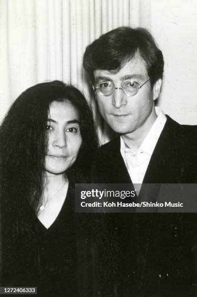 John Lennon 1975 Photos And Premium High Res Pictures Getty Images