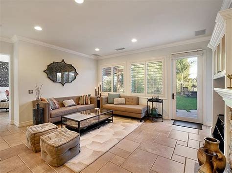 2516 Pearblossom St Fullerton Ca 92835 Zillow