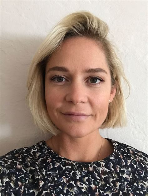 Lisel Morriss Instagram Twitter And Facebook On Idcrawl