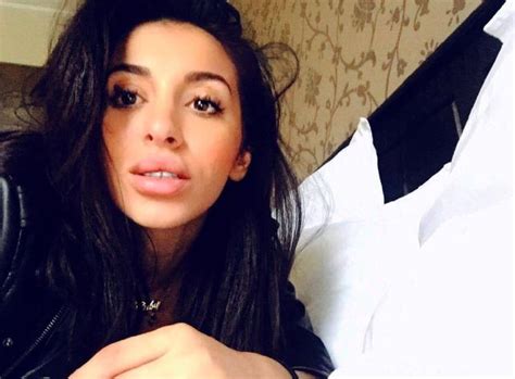 Probleme Pentru Ruby Artista A Rămas înzăpezită Ce Mesaj Le A Trimis Fanilor Din Pat Spynews Ro