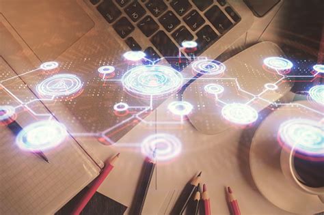 데스크톱 배경의 컴퓨터를 통해 소셜 네트워크 홀로그램 도면 맨 위 보기입니다 다중 노출 사람 연결의 개념 0명에 대한 스톡 사진