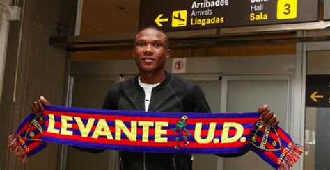 Simao Mate Será Presentado Mañana En El Estadio Ciutat De València