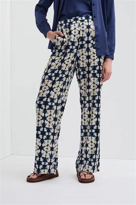 Caravan And Co Cleo Classic Silk Slouch Pant Thyme Clothing