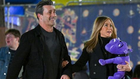 Jennifer Aniston Jon Hamms Hot Chemistry Stems From Close Bond