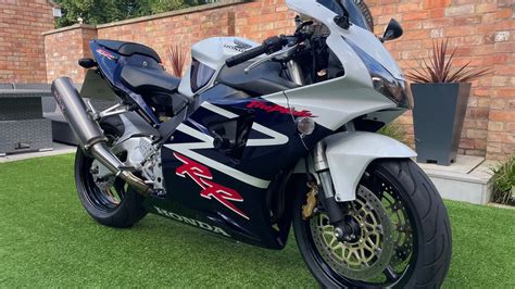 2002 Honda Cbr 954rr Fireblade White Manual 6 Speed In Leamington Spa
