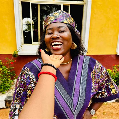 A Customer Was Telling How She Was Not Going To Buy My Lingerie Again🤣