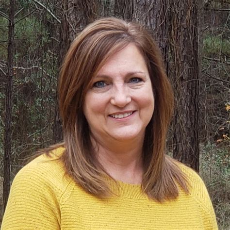 Robin Meredith Executive Administrative Assistant Moebiz Linkedin