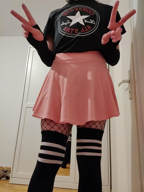 I Finally Got A New Outfit 3 R Fempark