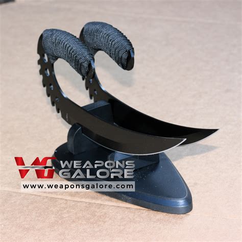 Premium Riddick Claws W Display Stand Razor Sharp And Fully Functional