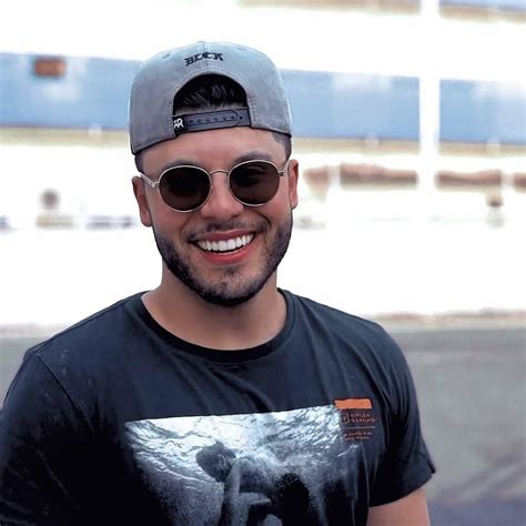 Pin De Emilly Caroline Em Murilo Huff Mae E Filha Mendonça Marília Mendonca