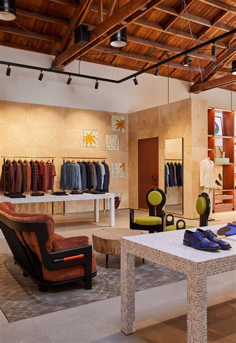 Standard Architecture Refreshes Interior Of Pink Paul Smith Store In La